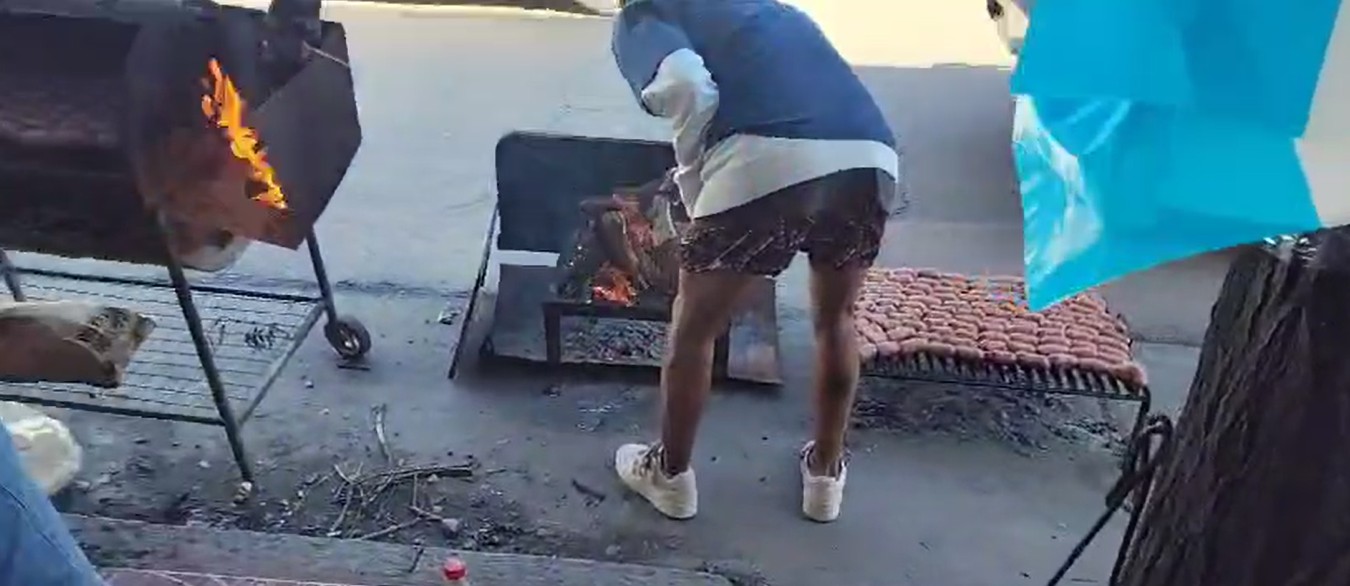 BARRIO NAPOSTÁ: UN CHORI POR UNA SONRISA - apepe
